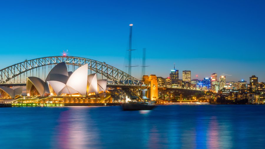 Opera House goes carbon neutral amid the rising tide of wave energy
